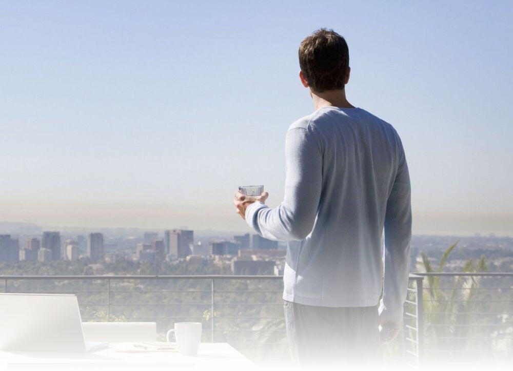 WHATEVER.WORKS: Rechtskonforme Workations & Dienstreisen